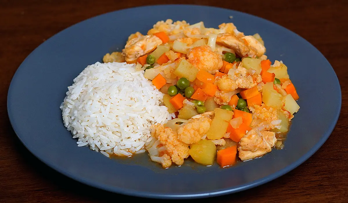Guiso de Coliflor con Pollo y Verduras: Una Receta Fácil y Nutritiva ...